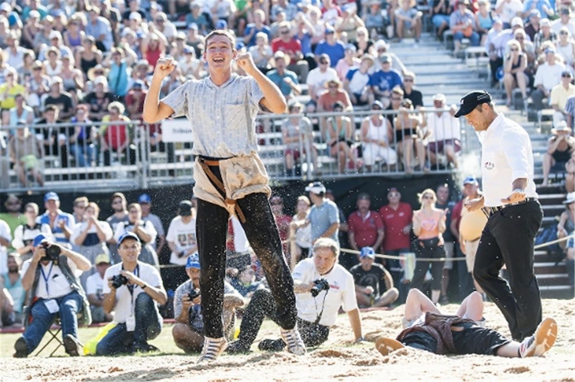Peter Beer siegt am Eidgenössischen Nachwuchsschwingertag in Aarburg