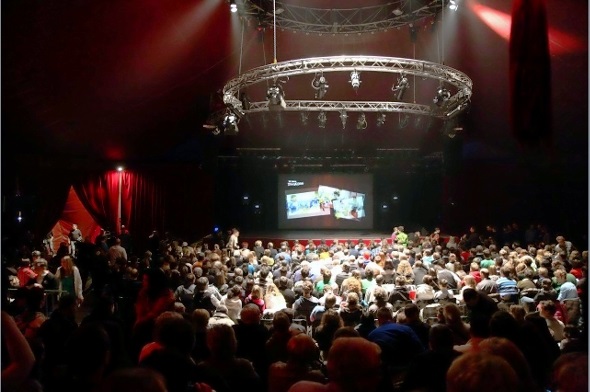 Cabaret «Divertimento» im «Das Zelt»